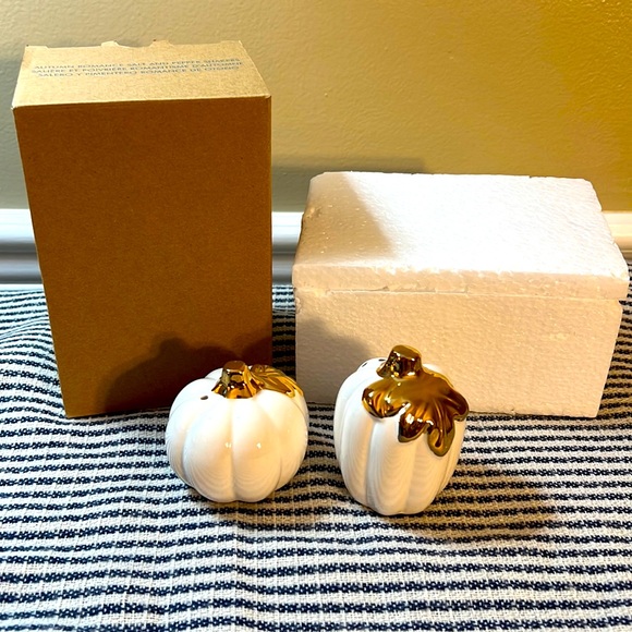 Avon | Dining | Vintage Avon Autumn Romance Salt Pepper | Poshmark